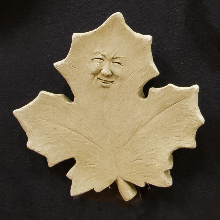 Mabel Leaf Sculpture by George Carruth – Hidden Lake Garden Home